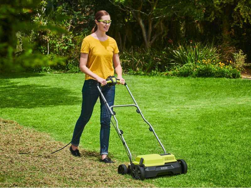 Ryobi RY1400SF35A Electric scarifier 1300 W